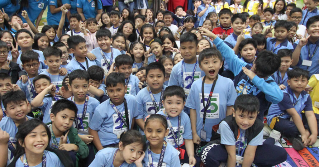 Philippine Daily Inquirer - The Philippine Daily Inquirer at 38